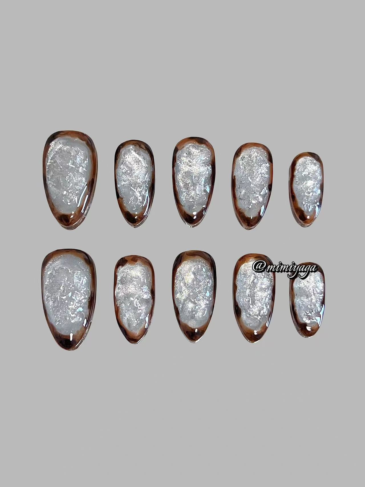 Amber Eclipse Handmade Brown Marble Press On Nails – MIMIYAGA