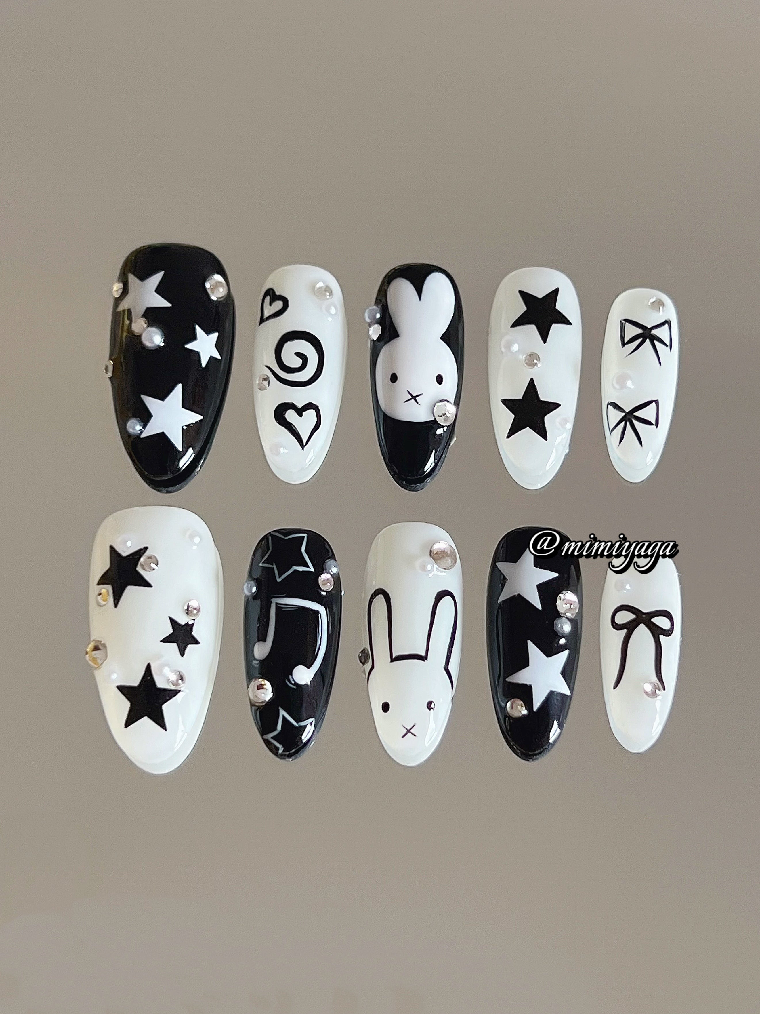 Miffy Star Melody | Black & White Kawaii Star Press On Nails – MIMIYAGA